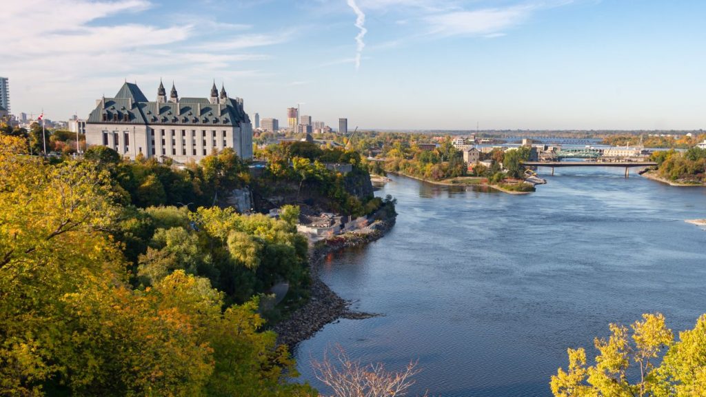 Loto-Quebec Joins Canada's Supreme Court iGaming Battle